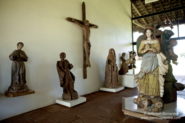Escultura Indígena :: S.O.S. Informação